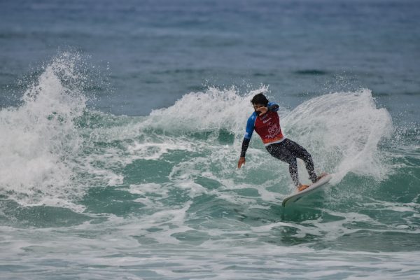 Seignosse surf school surfing maneuvers and figures and tricks